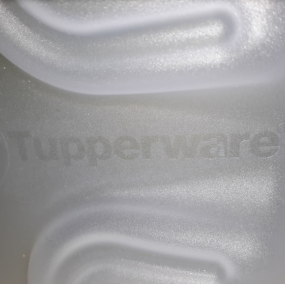 Tupperware | Kitchen | Tupperware Small Deep Fridgesmart Container ...